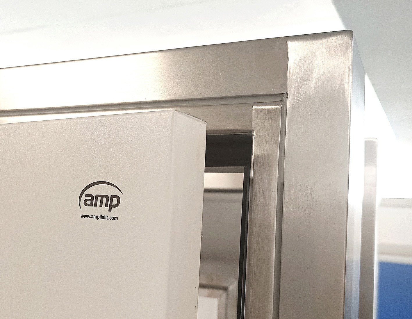 Food processing doors | American Motors Pilalis (AMP)